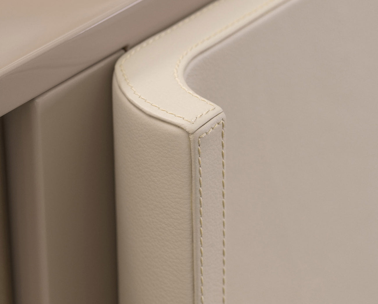 Bàn ăn Turri Zero – Homes